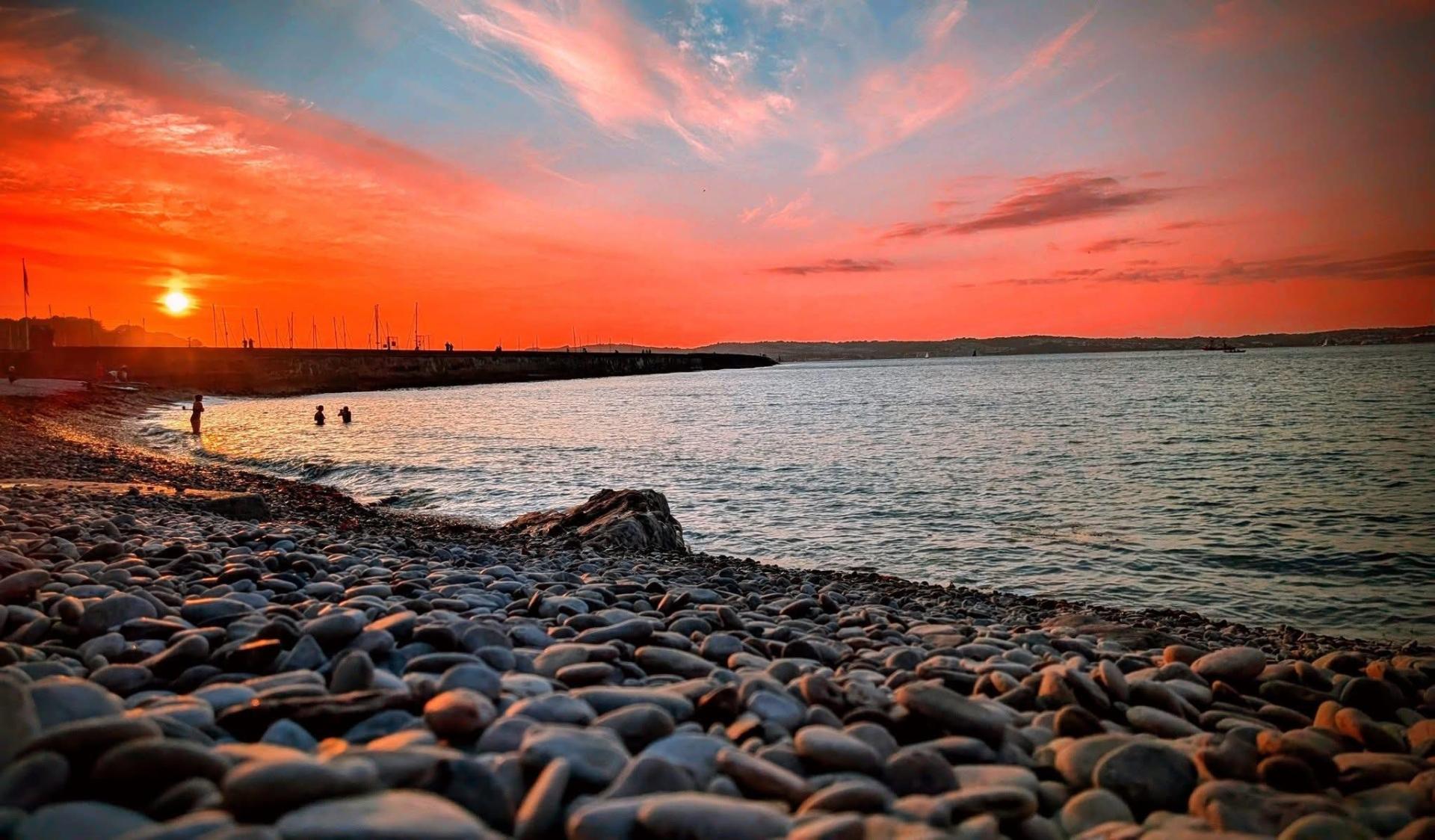 sunrise setting brixham